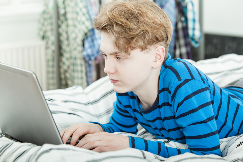 13 Tips to Help Children and Teens Avoid Technology Overuse During ...